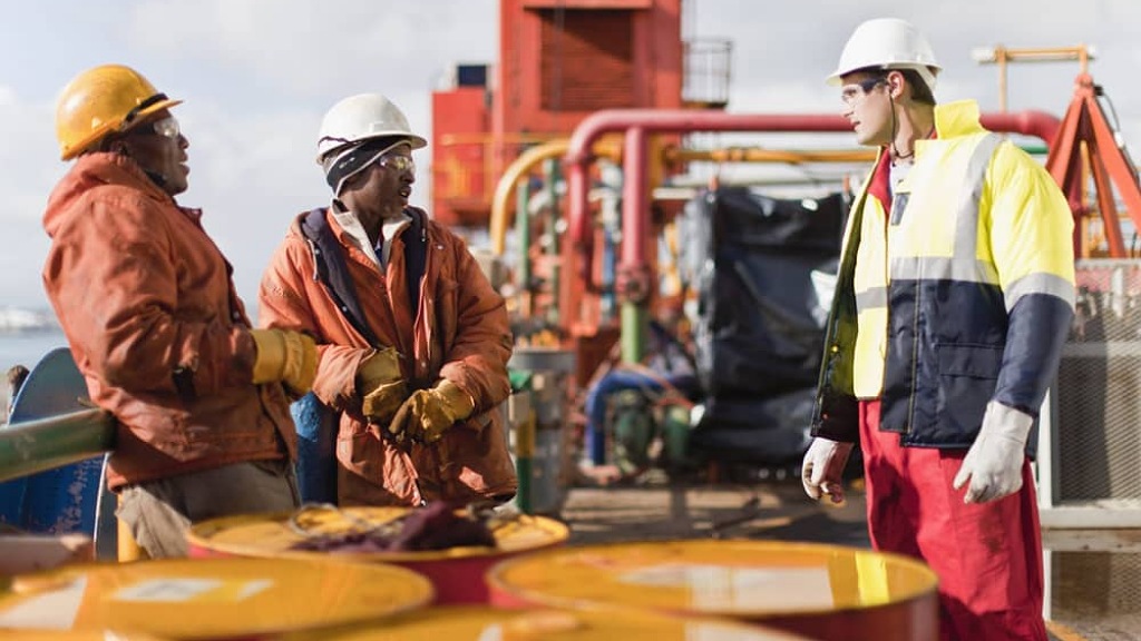 Drill Pipe Handling: Hazards And Safety Measures - Veunex